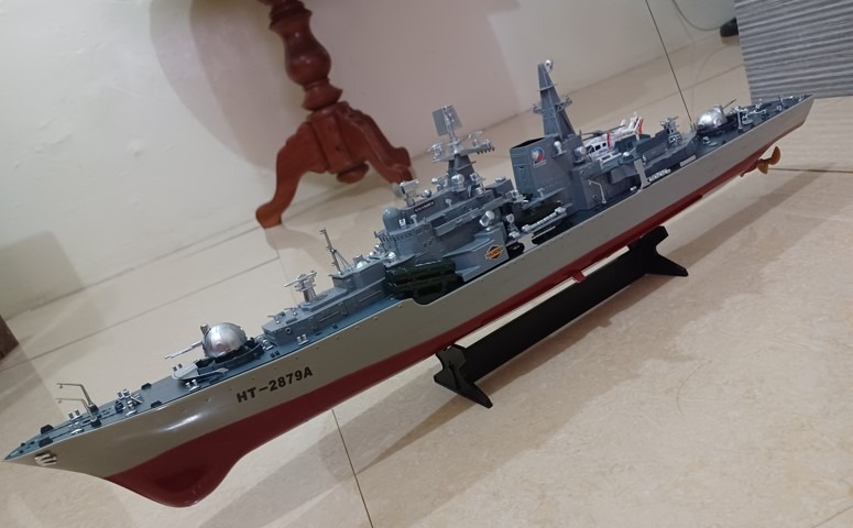 Remote control warship destroyer, Hobbies & Toys, Toys & Games on Carousell