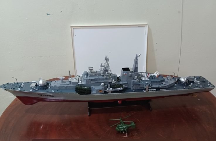 Remote control warship destroyer, Hobbies & Toys, Toys & Games on Carousell