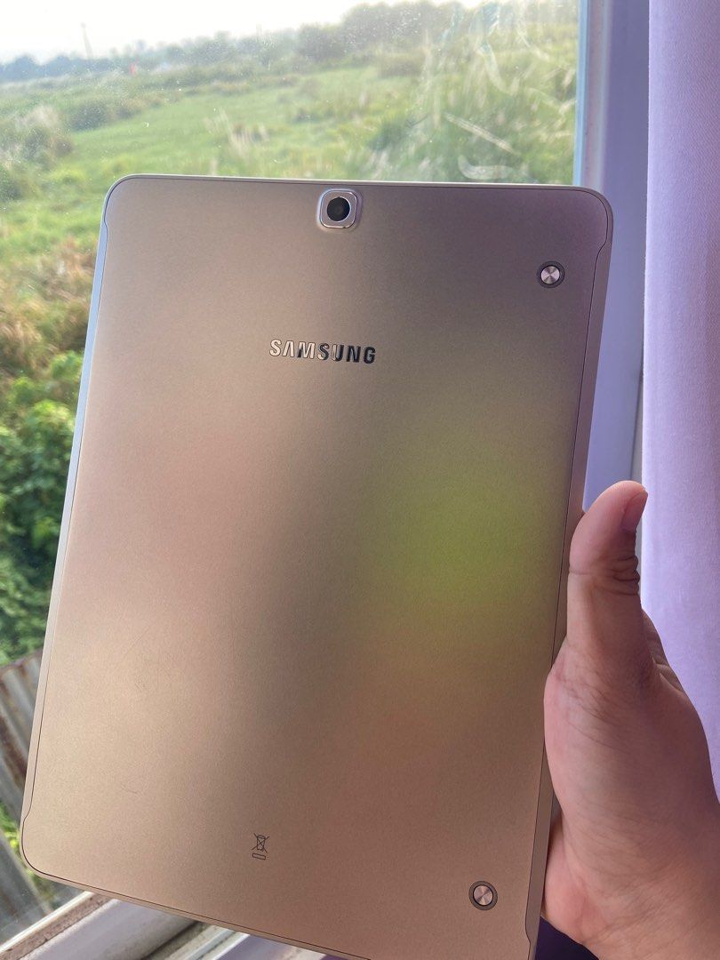 Samsung Galaxy Tablet S2, Mobile Phones & Gadgets, Tablets, Android on Carousell