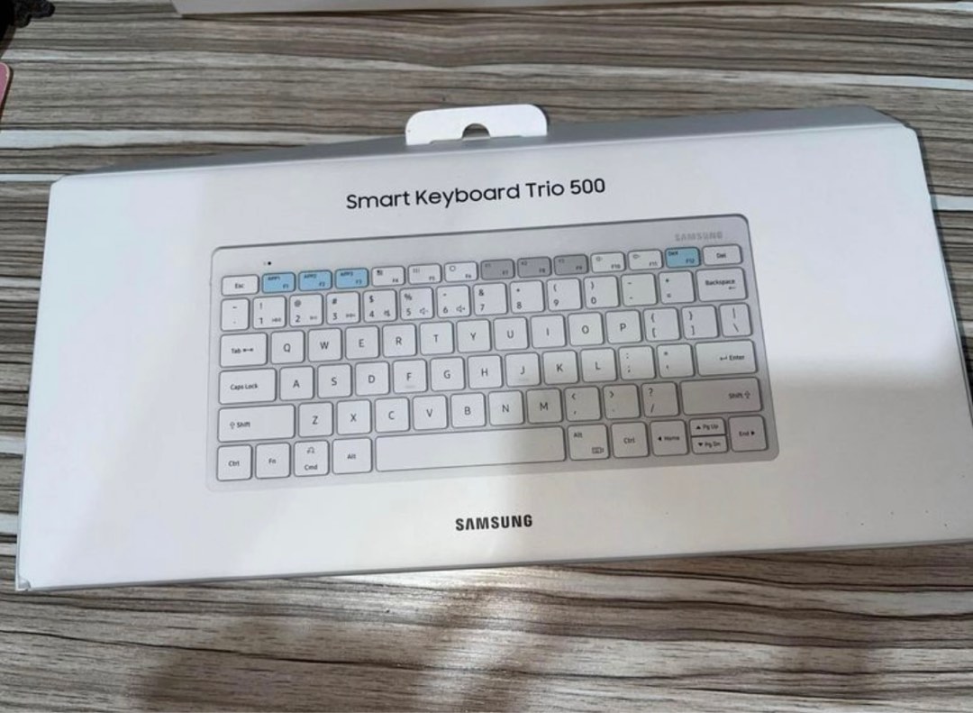 Samsung keyboard, Computers & Tech, Laptops & Notebooks on Carousell
