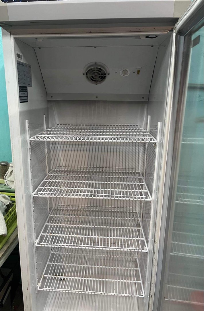 SANDEN UPRIGHT CHILLER, TV & Home Appliances, Kitchen Appliances ...