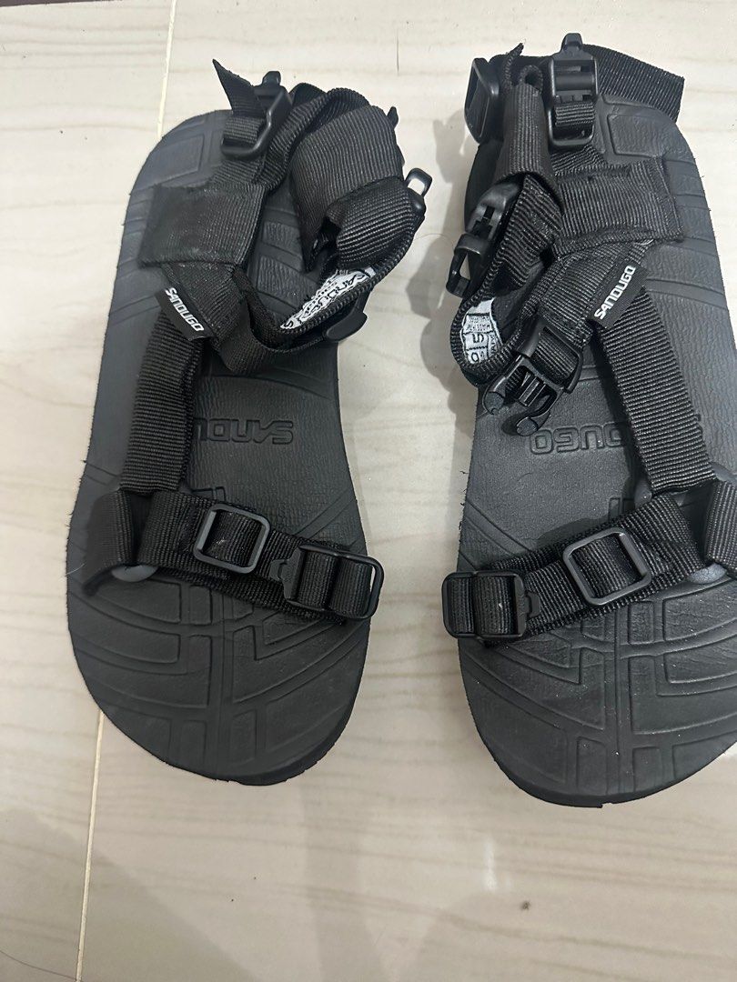 Sandugo hiking sandals, Women's Fashion, Footwear, Sandals on Carousell