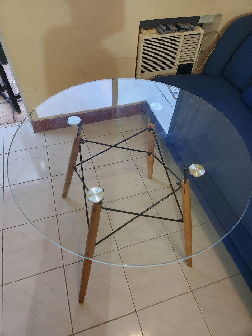 Scandinavian Sunniva Glass Round Table, Furniture & Home Living ...