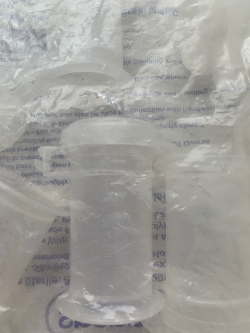 Snappies 1oz/35ml container for breastmilk, Babies & Kids, Nursing ...