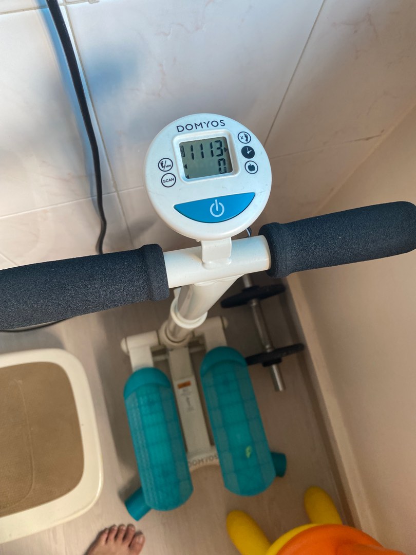 Steps counter, Sports Equipment, Exercise & Fitness, Cardio & Fitness ...