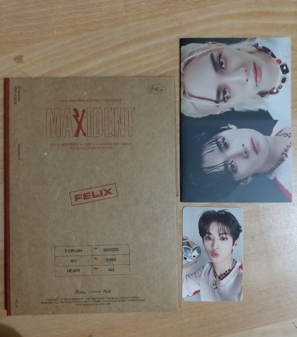 Stray Kids MAXIDENT Felix單封全專(Leeknow專卡), 書籍、休閒與玩具, 收藏、紀念品, 明星週邊在旋轉拍賣