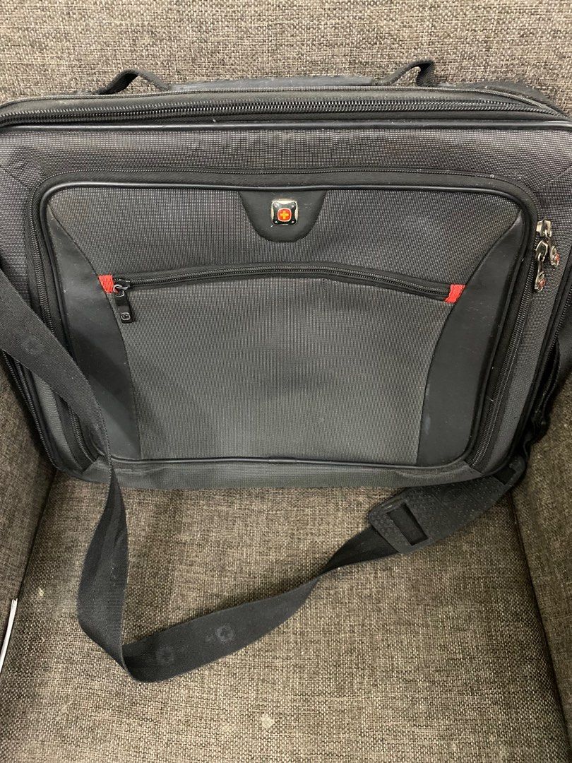 Swiss gear Laptop bag, Men's Fashion, Bags, Briefcases on Carousell