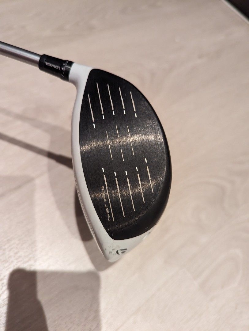 TaylorMade SIM 2 MAX driver, Sports Equipment, Sports & Games, Golf on ...