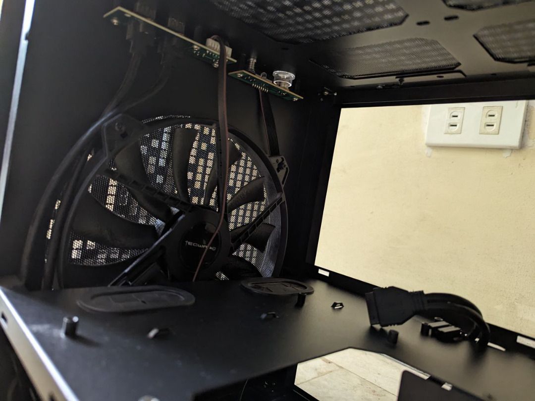 Tecware Quad Mini Cube Chassis Computers And Tech Parts And Accessories Computer Parts On Carousell