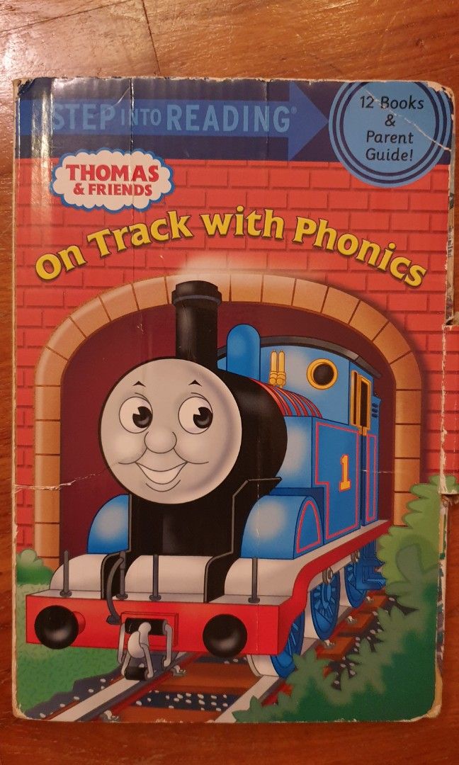 Thomas and Friends On Track with Phonics (12 books) (with normal mail ...