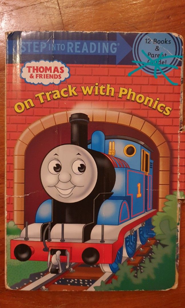 Thomas and Friends On Track with Phonics (12 books) (with normal mail ...