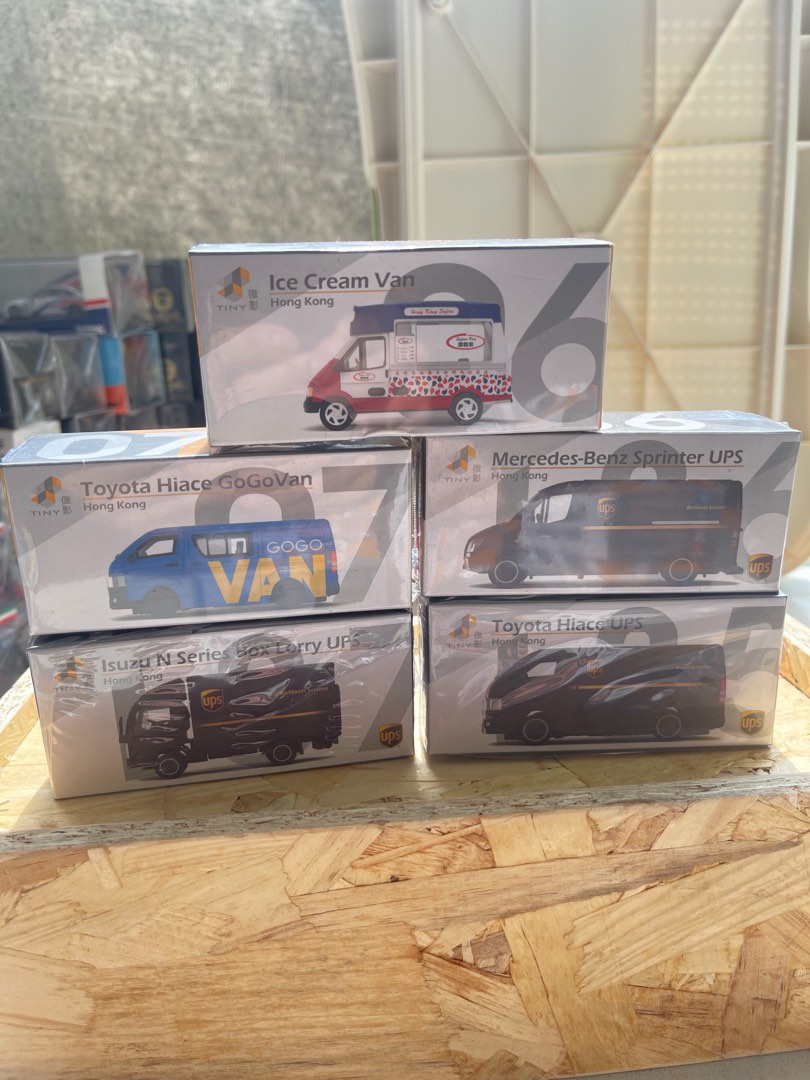 Tiny ups set gogovan ice cream van, 興趣及遊戲, 玩具 & 遊戲類 - Carousell