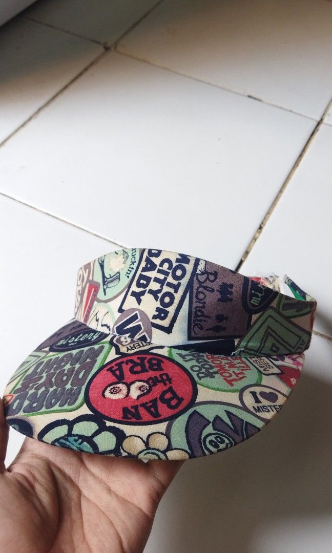 Topi vintage caddy 90s mural grunge hat, Antik, Pajangan di Carousell