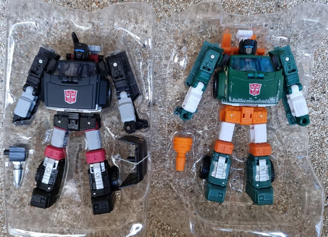 Transformers Earthrise Trailbreaker and Hoist, Hobbies & Toys, Toys & Games on Carousell