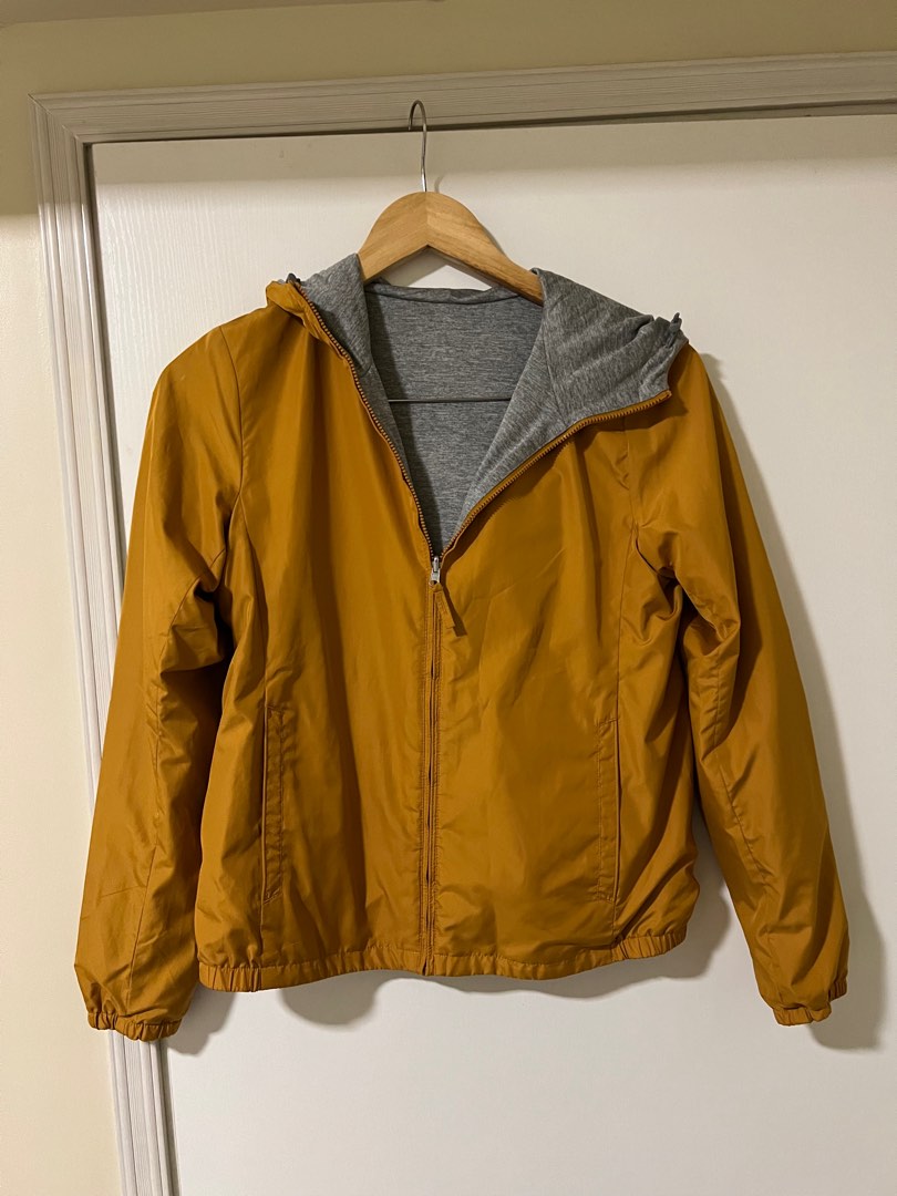 Uniqlo Parka Jacket, Women's Fashion, Coats, Jackets and Outerwear on ...