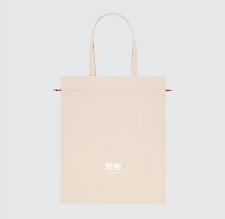 Uniqlo Tote Bag, Women's Fashion, Bags & Wallets, Tote Bags on Carousell