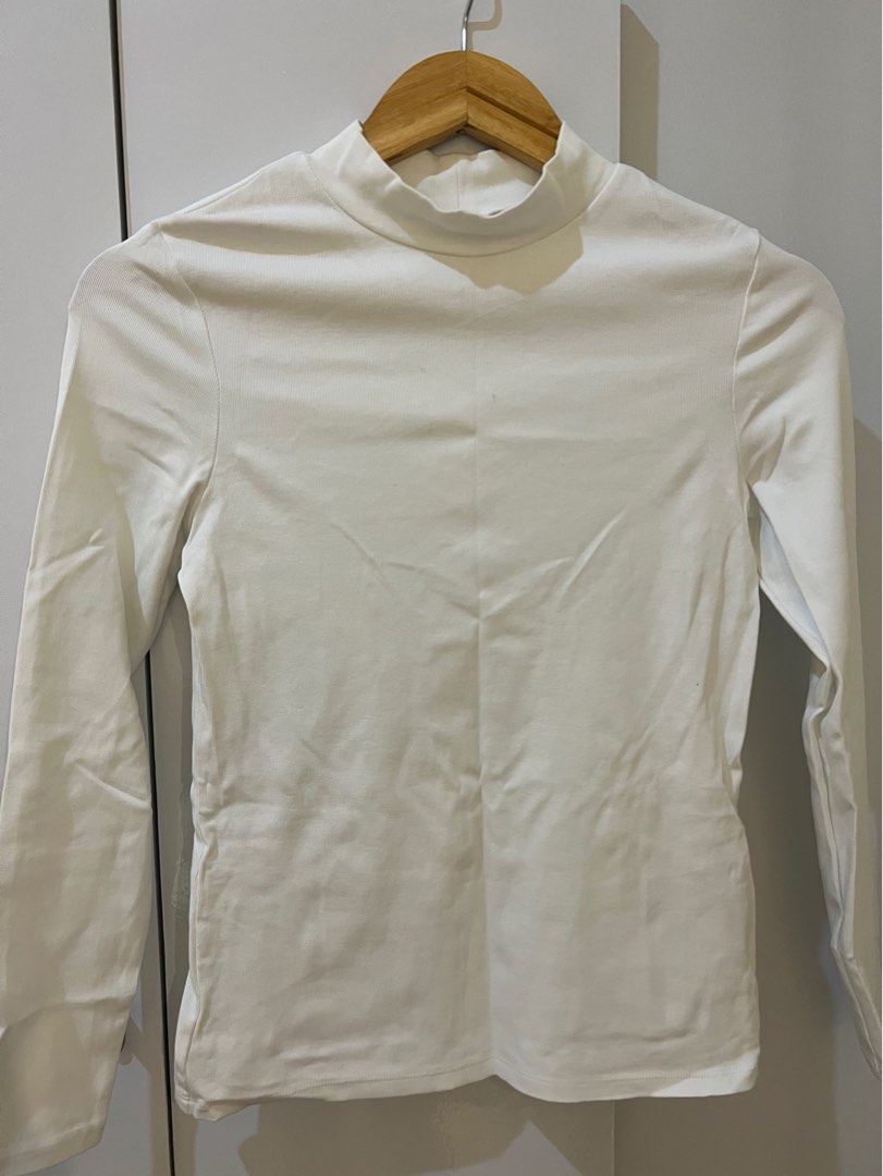 Uniqlo White Turtle Neck Longsleeves, Women's Fashion, Tops ...