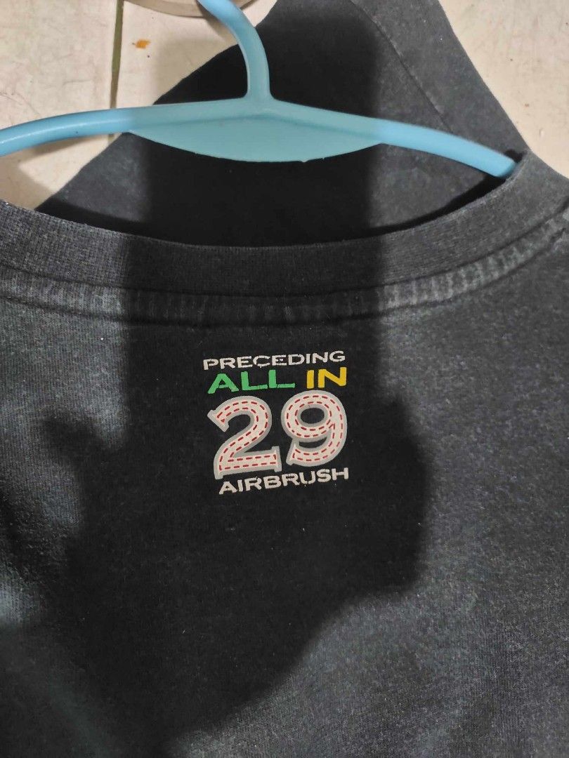 vintage Taz Lot29, Men's Fashion, Tops & Sets, Tshirts & Polo Shirts on ...
