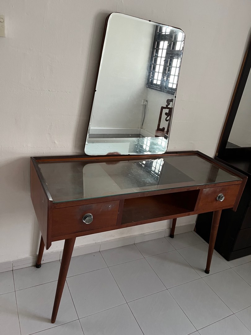 A rare and Beautiful antique dressing table owned by a distinguished ...