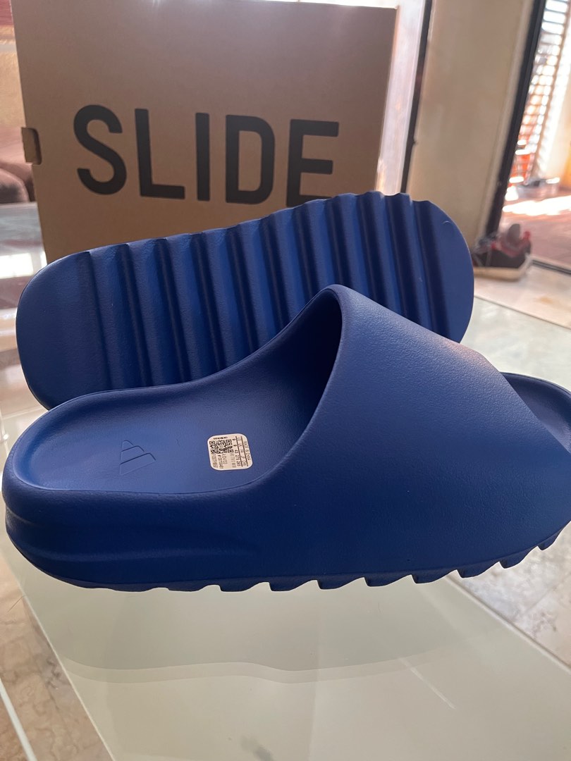 Yeezy Azure Slide, Men's Fashion, Footwear, Slippers & Slides on Carousell