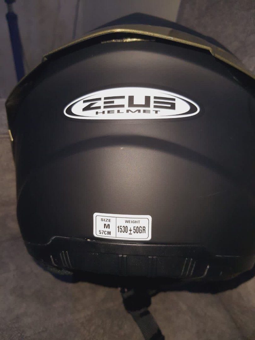 Zeus ZS-811 Full Face Helmet 2023, Auto Accessories on Carousell