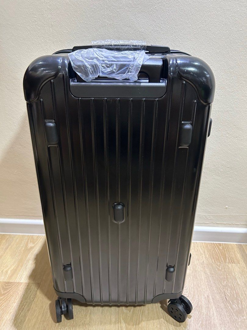 28” Rectangle Luggage, Hobbies & Toys, Travel, Luggage on Carousell
