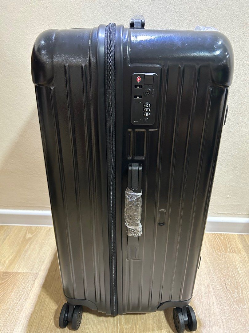 28” Rectangle Luggage, Hobbies & Toys, Travel, Luggage on Carousell