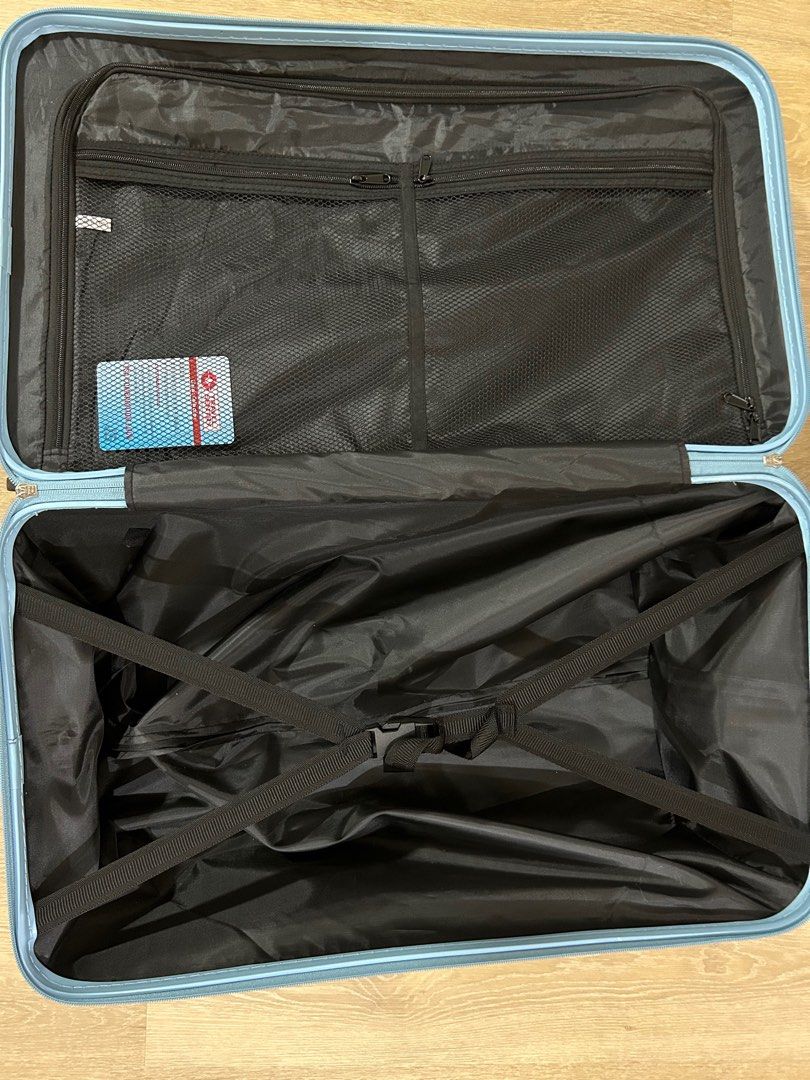 28” Rectangle Luggage, Hobbies & Toys, Travel, Luggage on Carousell