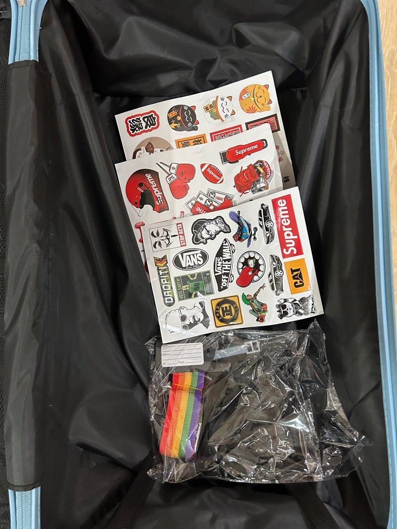 28” Rectangle Luggage, Hobbies & Toys, Travel, Luggage on Carousell