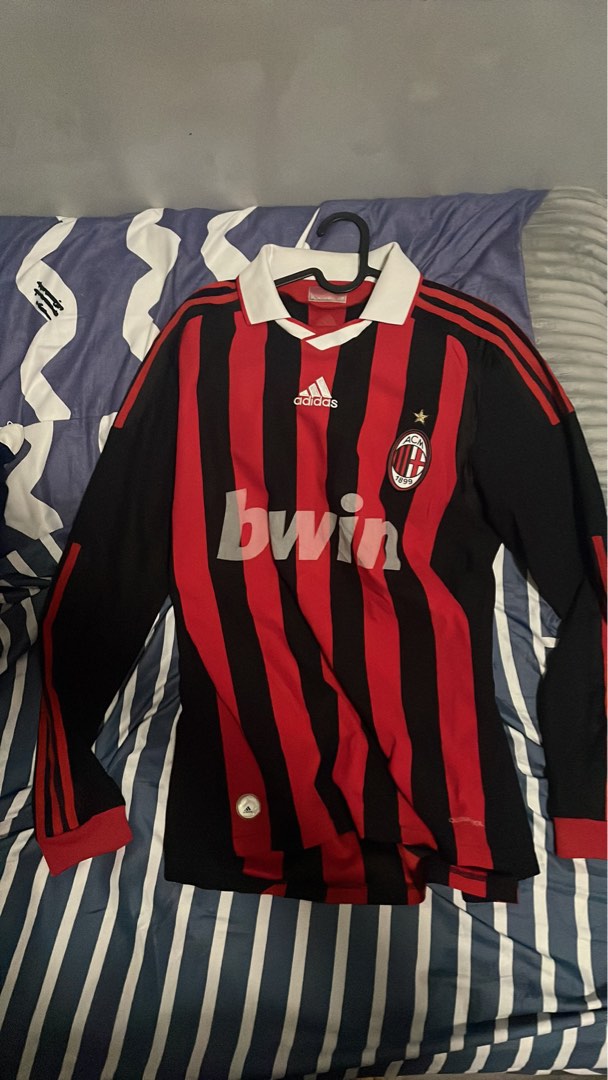 Ac Milan 2009-10 Home Football shirt, Men's Fashion, Activewear on Carousell