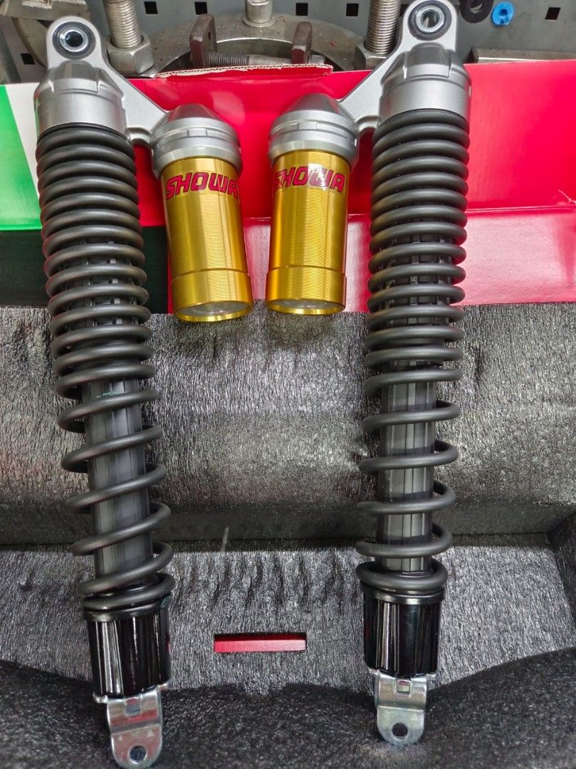 SHOWA HONDA ADV150 ADV160 REAR SUSPENSION SHOCK, Motorcycles ... SHOWA HONDA ADV150 ADV160 REAR SUSPENSION SHOCK, Motorcycles ...