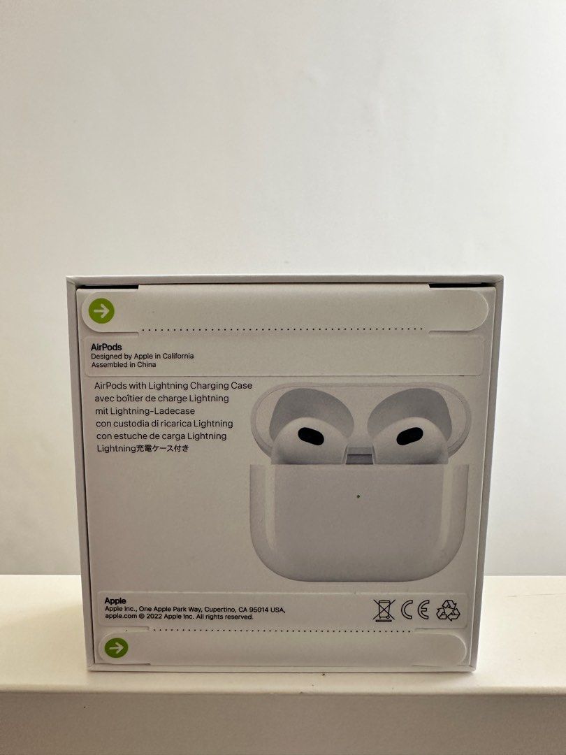 Airpods 3rd Gen Lightning Charger Case, Audio, Earphones on Carousell