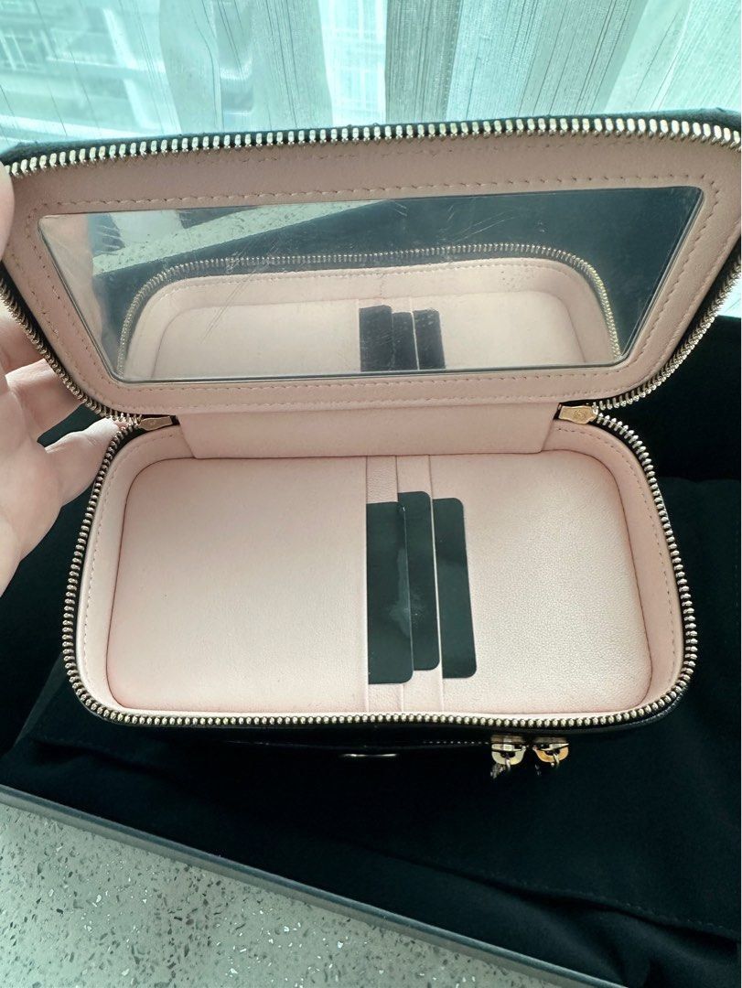 Authentic Chanel 22B Double Deck Vanity Black Patent GHW, Luxury, Bags ...
