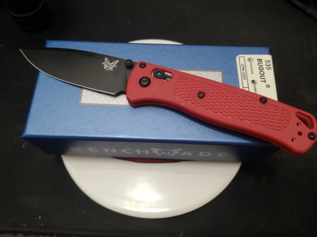 BENCHMADE BUGOUT 535BK-2001 Crimson Red, Sports Equipment, Hiking ...