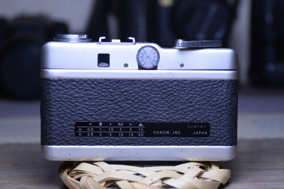 Canon demi EE28 Half Frame Camera, Photography, Cameras on Carousell