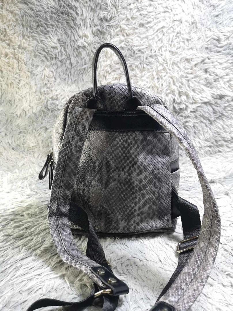 Cianmi Veasrge GraySnake Leather Backpack Bag, Women's Fashion, Bags & Wallets, Backpacks on ...