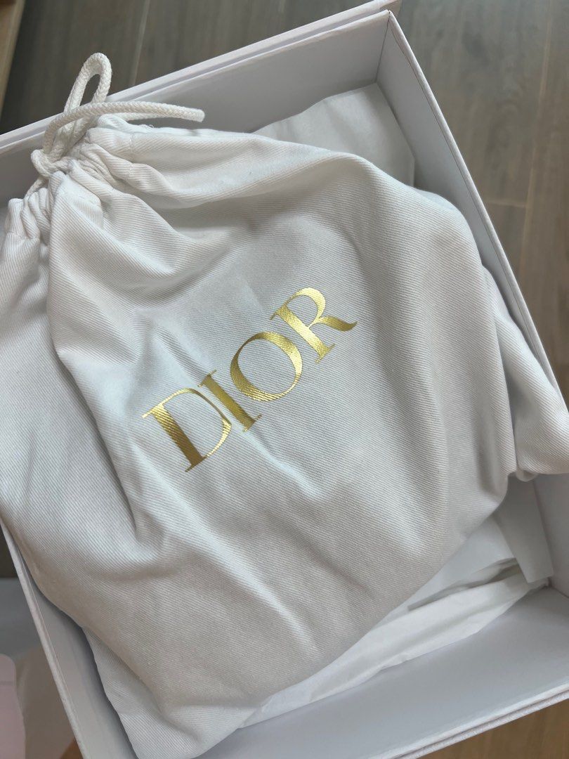 Dior bobby small 99%new, 名牌, 手袋及銀包 - Carousell