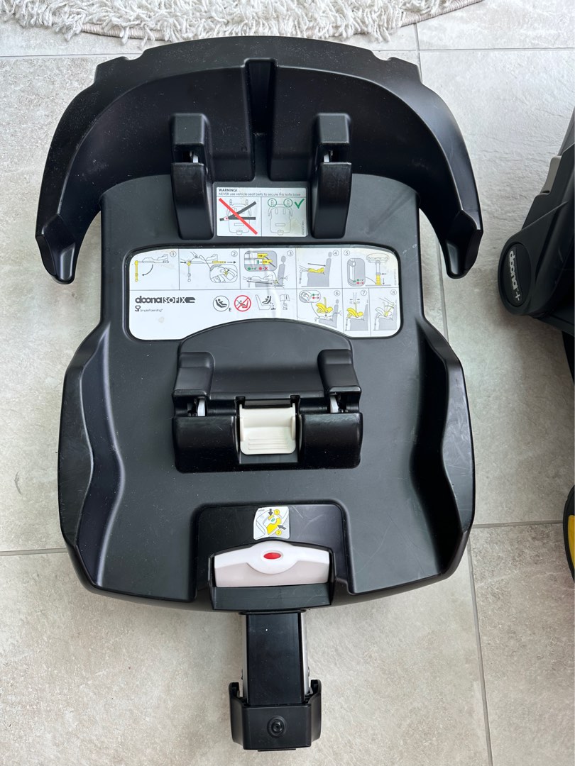 Doona Isofix base, Babies & Kids, Going Out, Car Seats on Carousell