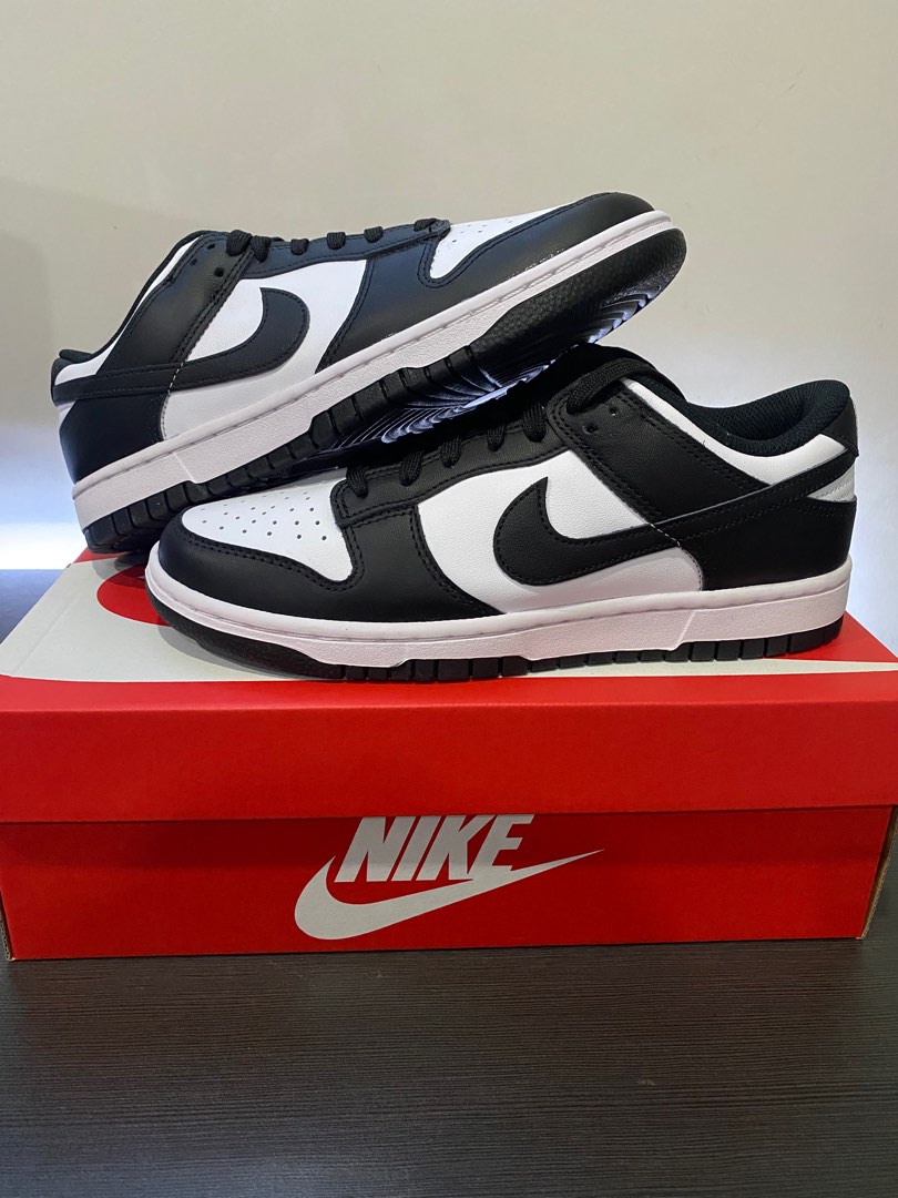 Dunk Low Panda, Men's Fashion, Footwear, Sneakers on Carousell
