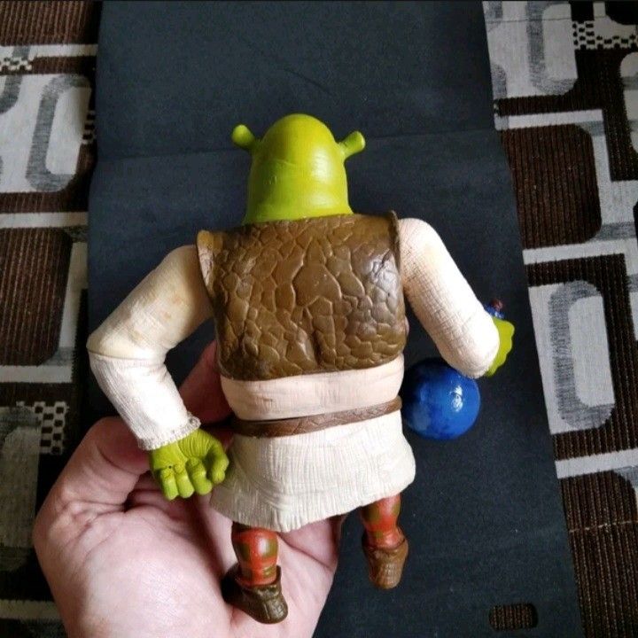 Figure shrek, Toys & Collectibles, Mainan di Carousell