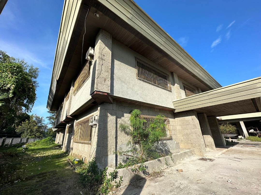 For Sale : Old House & Lot in Ayala Alabang, Muntinlupa | vUy6fD-MW ...