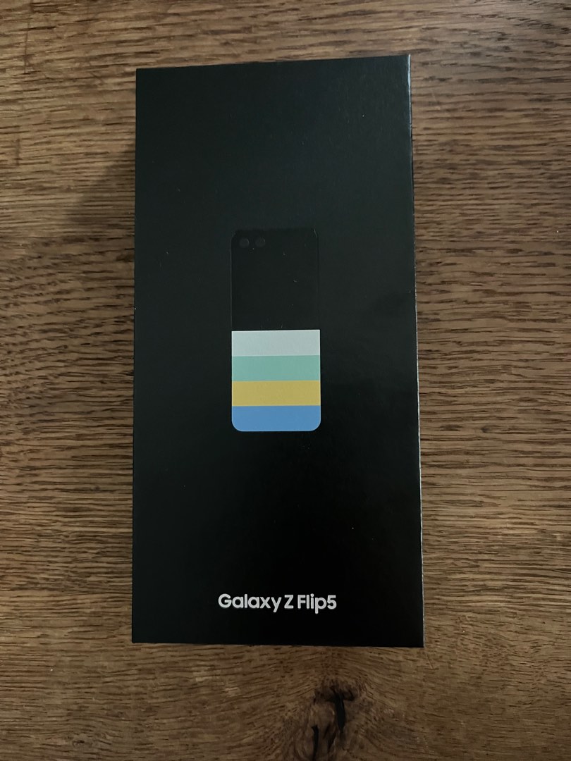 Galaxy Z Flip 5 Grey 256GB, Mobile Phones & Gadgets, Mobile Phones ...