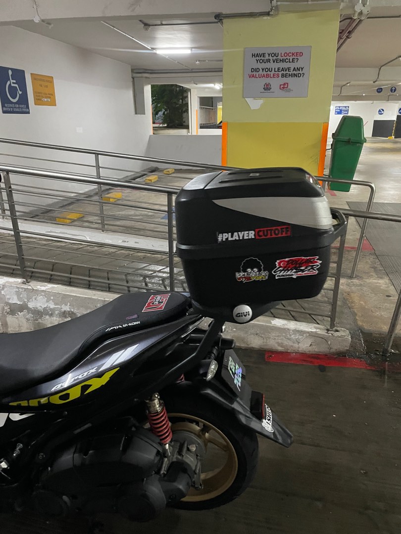 Givi box with Aerox V1 Rack, Motorcycles, Motorcycle Accessories on ...