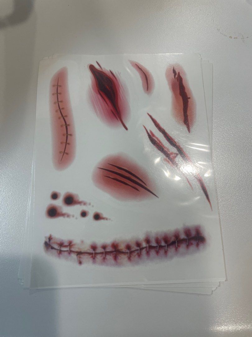 Halloween Bloody Fake Hand / Halloween Fake Bloody Bandages / Halloween ...