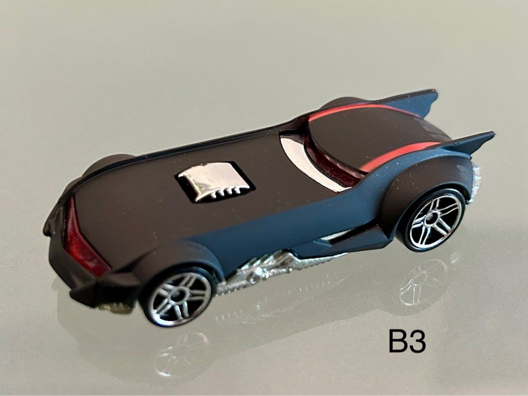 Hot Wheels Batmobile Set B of 3 cars 1/64 scale, Hobbies & Toys, Toys ...