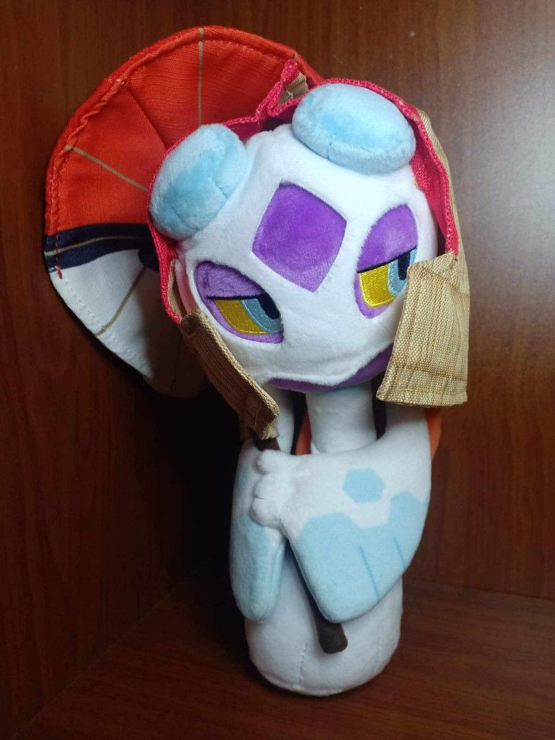 Hyaku Frosslass Pokemon Center Plush, Hobbies & Toys, Toys & Games on ...