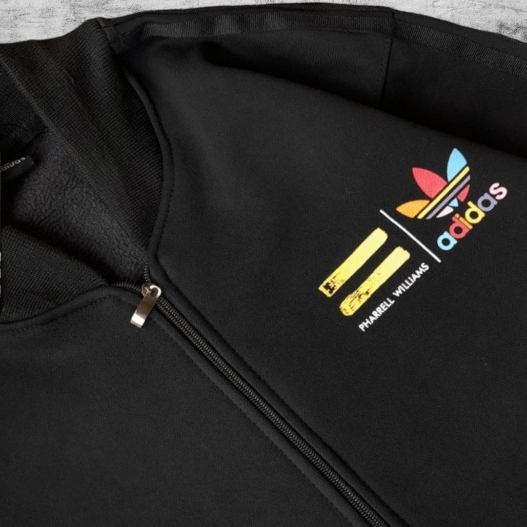 Jaket Tracktop Adidas Pharrell Williams Hitam, Fesyen Pria, Pakaian , Baju Luaran di Carousell