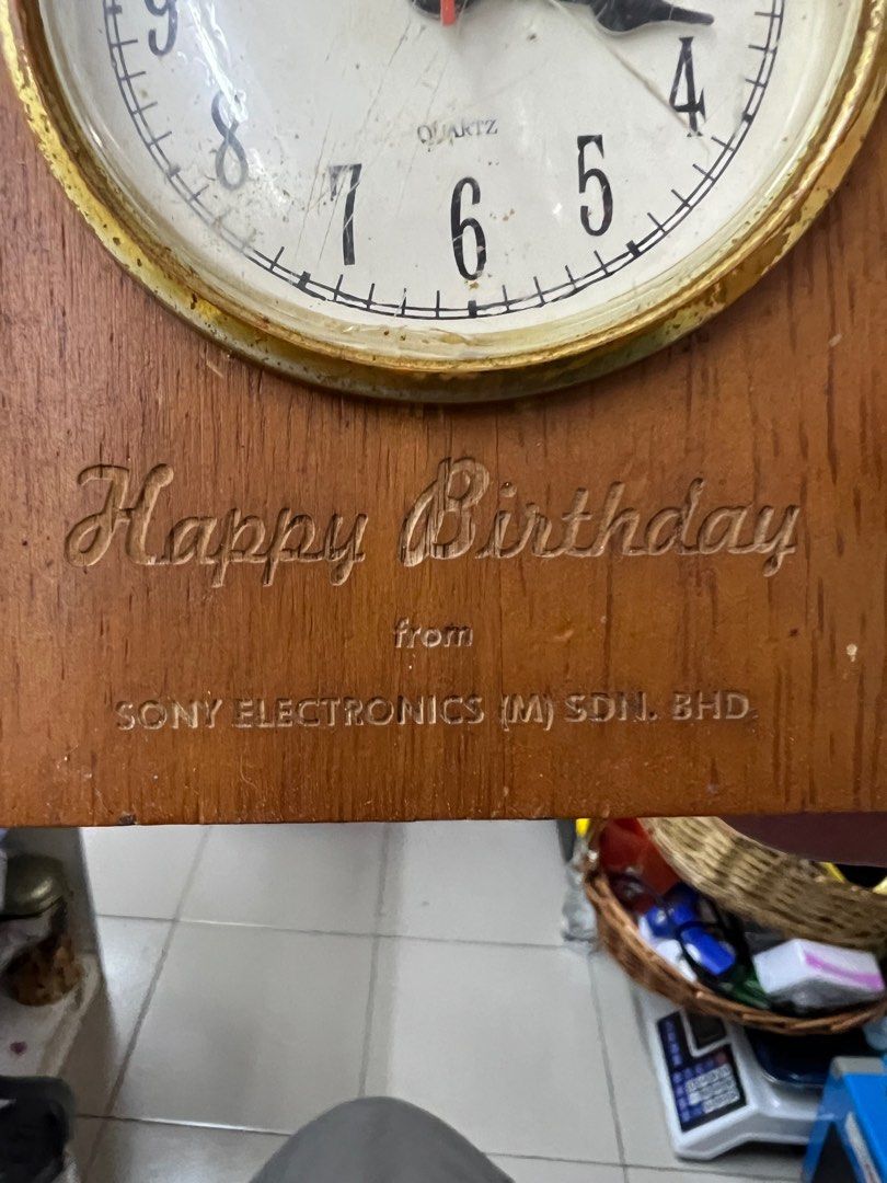 Jam Kayu Sony, Hobbies & Toys, Collectibles & Memorabilia, Vintage ...