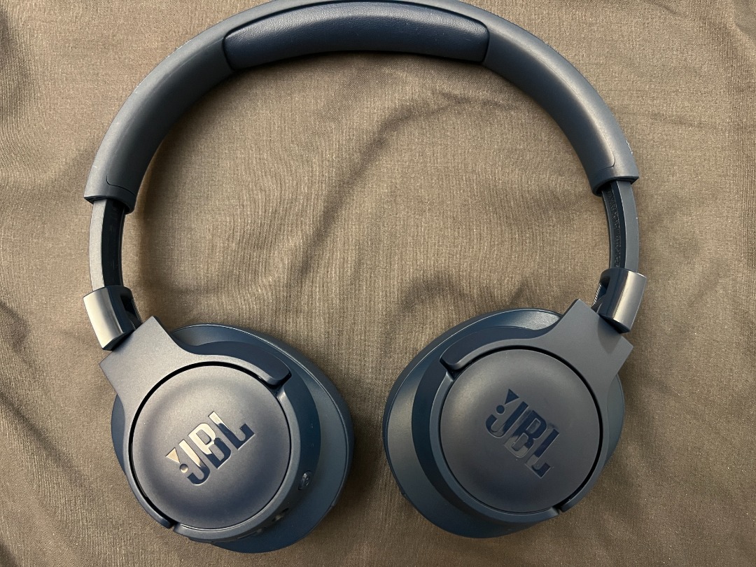 JBL Tune 710BT, Audio, Headphones & Headsets on Carousell