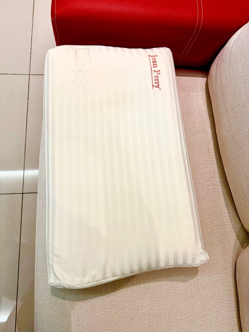 1 Jean Perry Memory Pillow with 2 free standard Jean perry pillow ...